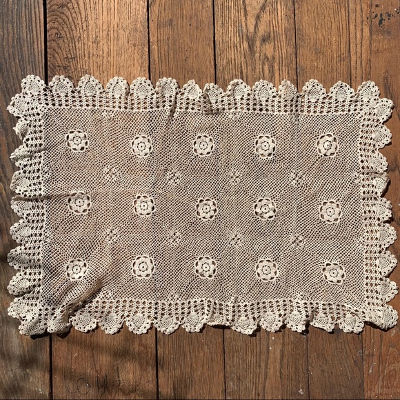 Antique | Accents | Antique Beige Cotton Crochet Table Top Decor | Poshmark